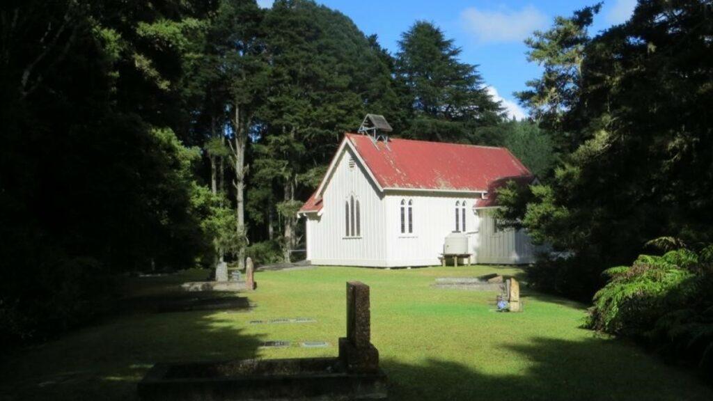 Mar 29: Ramblers off to St Alban’s Church – Raglan 23